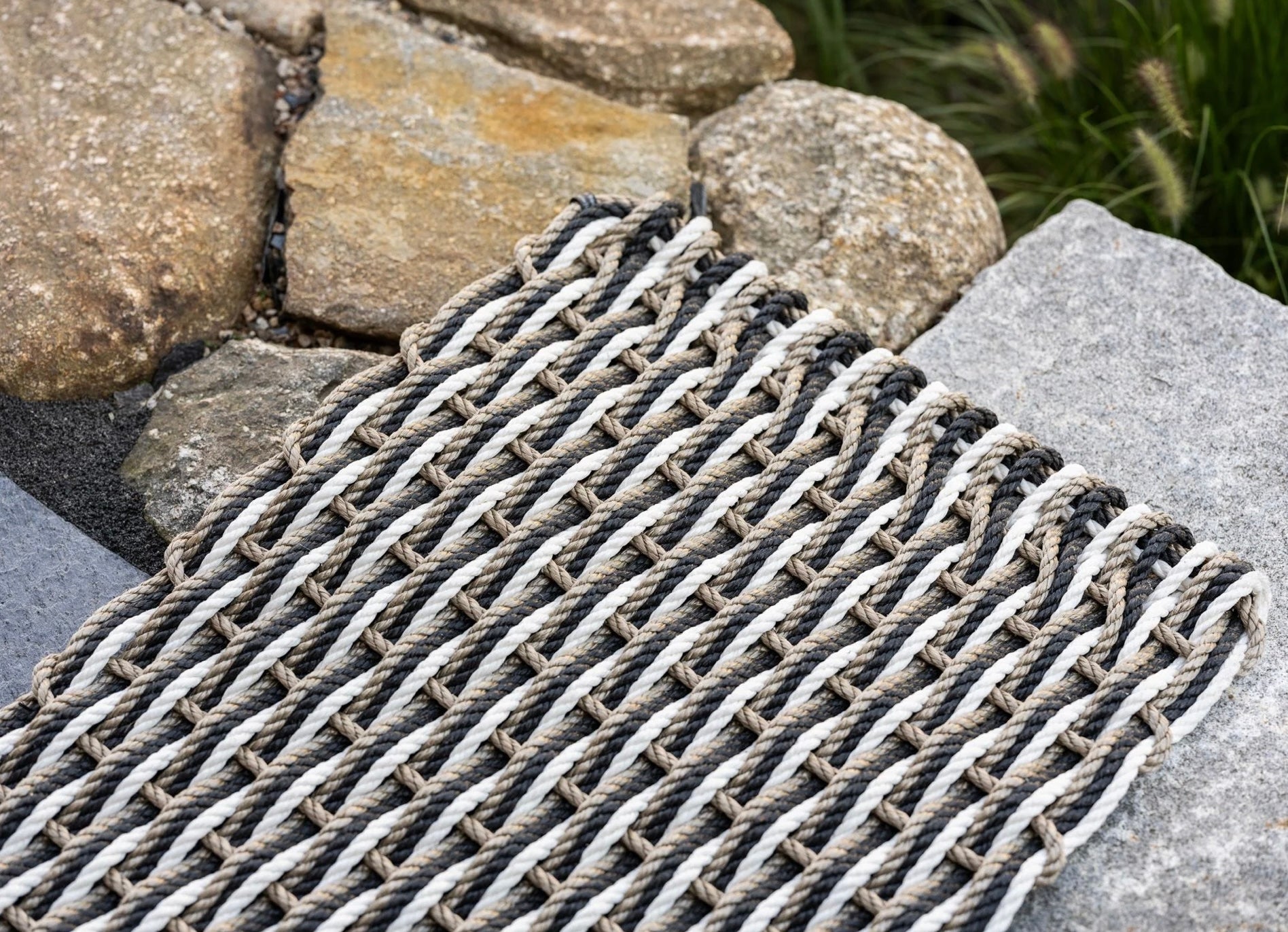 TRC L Sand+Charcoal+Pearl Rope Mat | QUIRK Cape May